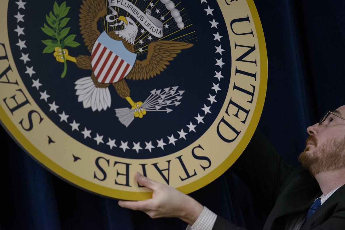 George Chien／美國公務員這鐵飯碗一點都不好混 - 報導者 The Reporter